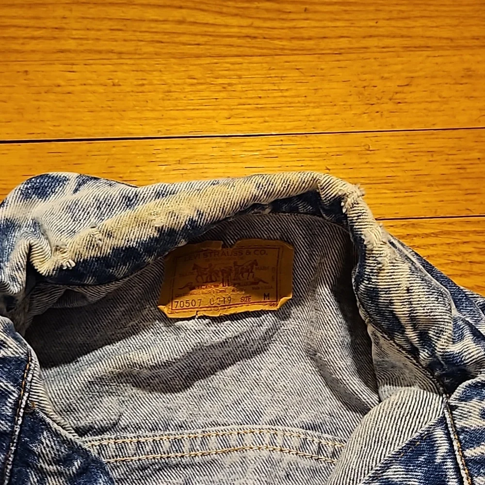 Levi's | Jackets & Coats | Levis Vintage Acid Washed Denim Trucker ...
